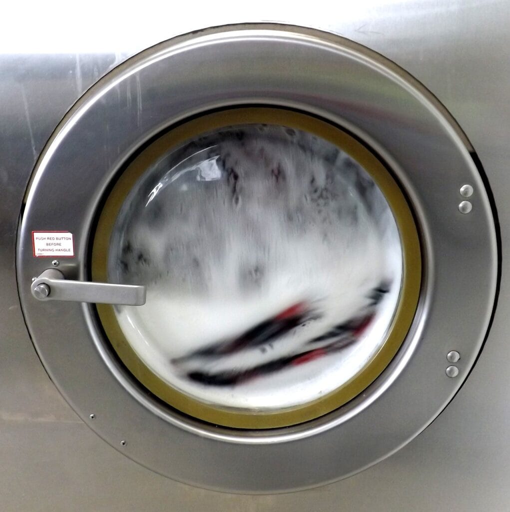 How Much Water Do Washing Machines Use - Efficiency Metrics
