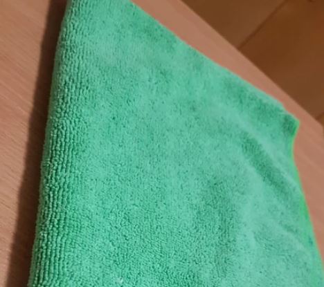 How to Clean White Shoes - Best Way to Clean White Sneakers