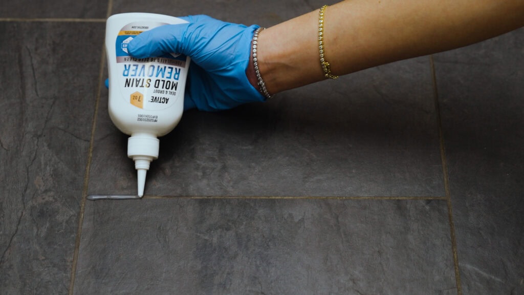 ACTIVE Mold Stain Remover Gel - Seal & Grout Cleaner