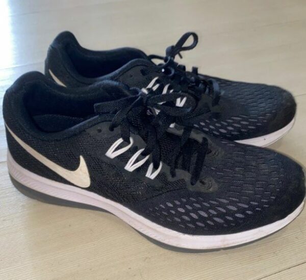 How to Clean Nike Shoes - How to Wash Nike Flyknit & Free