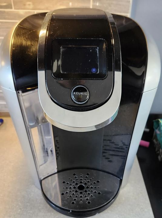 How to Clean a Coffee Maker - Coffee Machine Cleaning Guide
