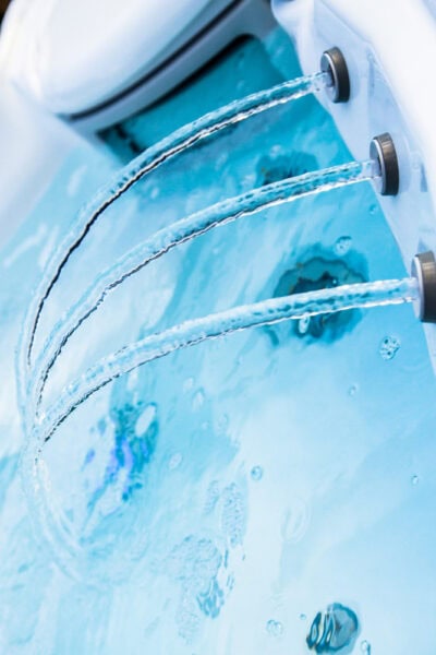 How Do Jetted Tubs Work - Parts & Functions Explained